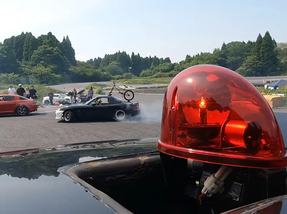 Drift Riding Experience & Replica Police Car Chase Tour｜Matenro Drift ...